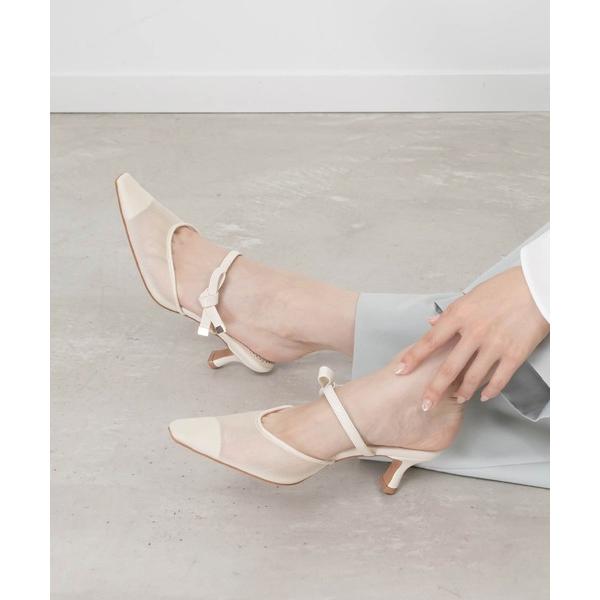 『セール実施中』参考価格：8，910円発売時期：2024年12月コンディション：B（目立つ使用感なし）使用感が少ない、または気にならないアイテムリフト・つま先：擦り減り全体的：汚れ付属品：箱参考商品名：ミニリボンミュールパンプス参考品番：D...