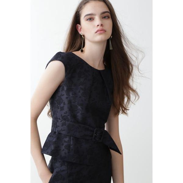 『タイムセール実施中』参考価格：25，300円発売時期：2019年11月コンディション：A（使用感なし）数回使用した程度で使用感が感じられないアイテム付属品：ベルト【商品に関する注意事項】・こちらの商品画像は、実物ではなく新品時の画像を掲載...