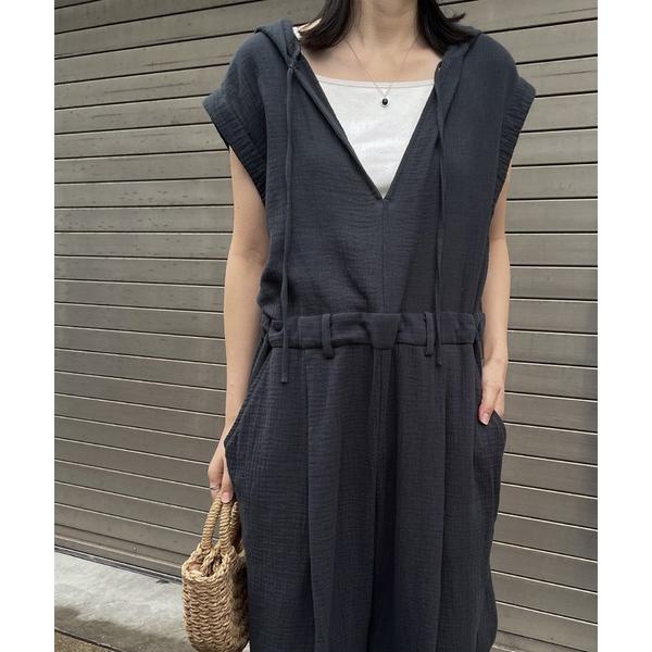 『セール実施中』参考価格：7，250円発売時期：2025年04月コンディション：B（目立つ使用感なし）使用感が少ない、または気にならないアイテム全体的：色あせ参考商品名：2way V-neck hood all in one outfit ...