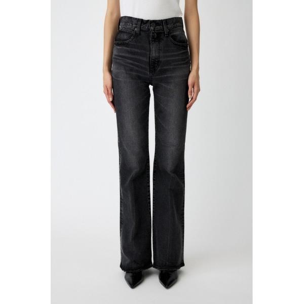 ZOZO問い合わせ番号:98198419ショップ:MOUSSY，マウジーブランド:MOUSSY，マウジー商品名:【シリーズ累計24万本販売】MVS BLACK FLAREカテゴリ:パンツ>デニムパンツブランド品番:010IAA12-6...