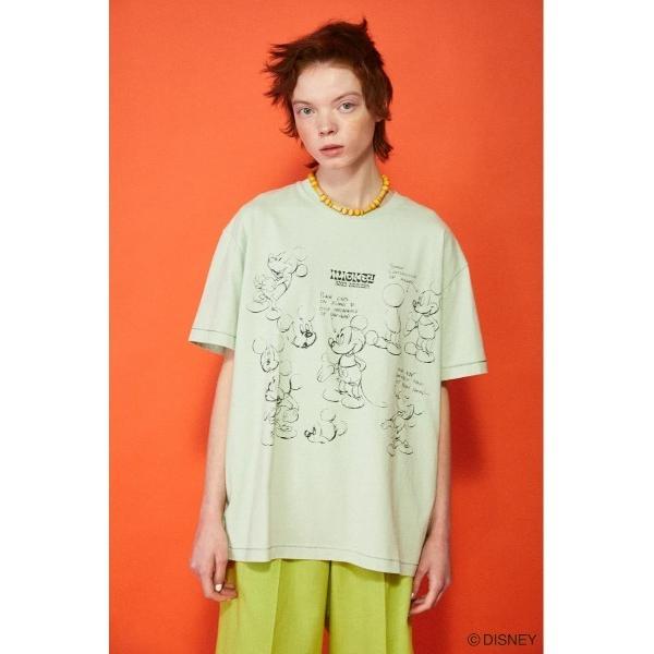 『セール実施中』参考価格：5，500円発売時期：2022年02月コンディション：C（やや使用感あり）使用感があり、やや気になる傷や汚れがあるアイテム後身頃・首周り：汚れ参考商品名：MD MICKEY DRAWING Tシャツ参考品番：010...
