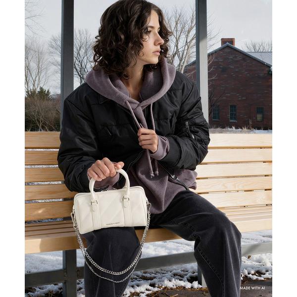 ZOZO問い合わせ番号:98575402ショップ:CHARLES &amp; KEITH，チャールズ＆キースブランド:CHARLES &amp; KEITH，チャールズ &amp; キース商品名:Philomena パネルチェーン ハンドル...