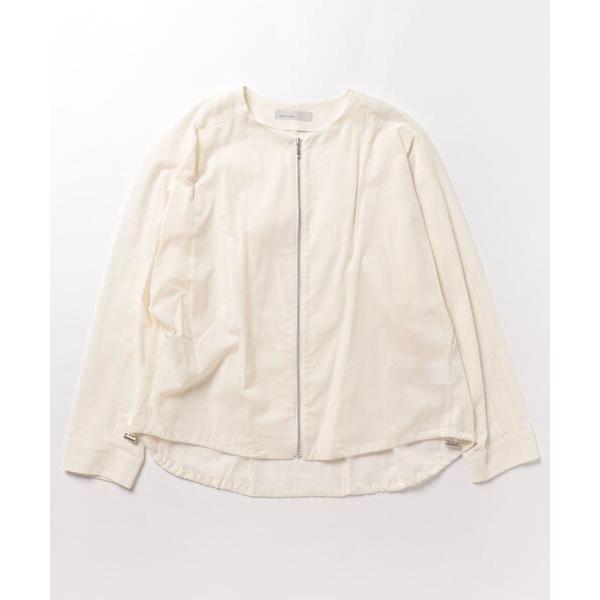 『セール実施中』参考価格：17，600円発売時期：2023年03月コンディション：C（やや使用感あり）使用感があり、やや気になる傷や汚れがあるアイテム袖口・首周り：汚れ参考商品名：オーガニックコットンローン ノーカラーブルゾン参考品番：65...