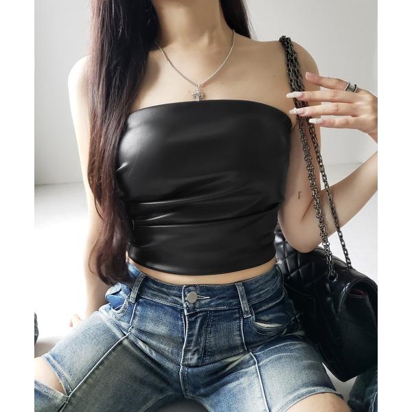 ZOZO問い合わせ番号:98781824ショップ:me+em select，ミームセレクトブランド:me+em select，ミームセレクト商品名:【 ２color 】サイドタックフェイクレザーショートベアトップ ／ side tuck f...