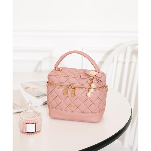 ZOZO問い合わせ番号:98781853ショップ:SAC'S BAR Jean，サックスバー ジーンブランド:dazzlin，ダズリン商品名:【dazzlin / ダズリン】 リボンチャーム付き キルティングバニティカテゴリ:バッグ>...