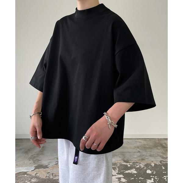 『セール実施中』参考価格：5，500円発売時期：2023年04月コンディション：B（目立つ使用感なし）使用感が少ない、または気にならないアイテム首周り：色あせ参考商品名：モックネックオーバーサイズTシャツ参考品番：527GSF80-3610...