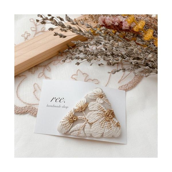 ZOZO問い合わせ番号:98944381ショップ:TONE，トーンブランド:tone，トーン商品名:【ree.】三角パッチンピン(MA)カテゴリ:ヘアアクセサリー>その他ヘアアクセサリーブランド品番:p ０１７素材:インド刺繍リボン原...