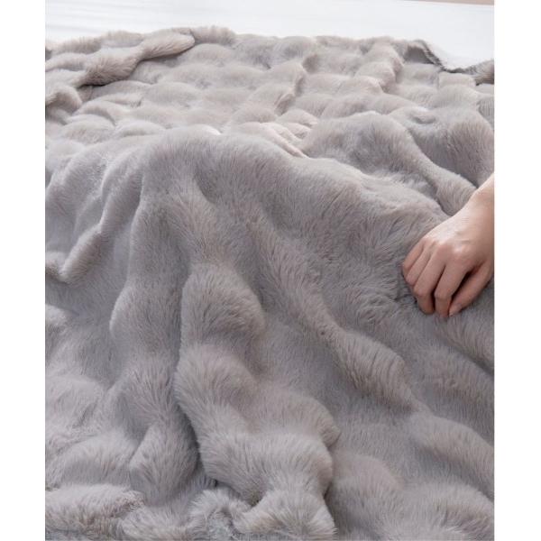 ZOZO問い合わせ番号:98945752ショップ:Rora，ローラブランド:BACKYARD FAMILY，バックヤードファミリー商品名:２枚合わせラビットファー毛布カテゴリ:インテリア>寝具ブランド品番:trygoods51素材:ポ...