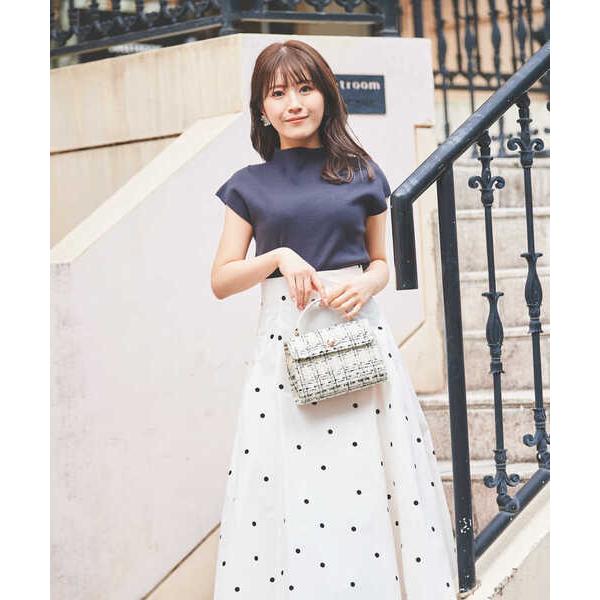 参考価格：6，600円発売時期：2023年03月コンディション：B（目立つ使用感なし）使用感が少ない、または気にならないアイテムすそ周り・前身頃：毛玉参考商品名：フレンチスリーブニット / 1213170400参考品番：121-317040...