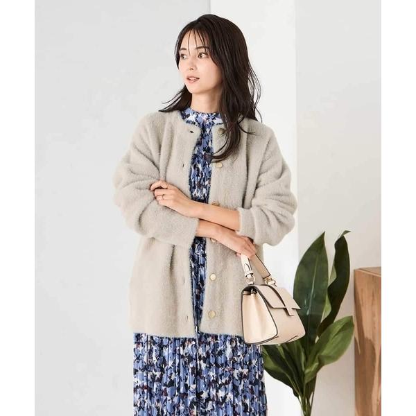 『セール実施中』ZOZO問い合わせ番号:99012711ショップ:a.v.v，アー・ヴェ・ヴェブランド:a.v.v，アーヴェヴェ商品名:フェレットライクフェザーダブルフェイスカーディガンカテゴリ:トップス>カーディガン/ボレロブランド...