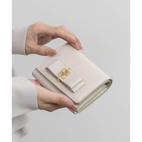 ZOZO問い合わせ番号:99013848ショップ:RANDA，ランダブランド:RANDA，ランダ商品名:モノグラムリボン二つ折りウォレットカテゴリ:財布/小物&gt;財布ブランド品番:FW36252素材:合成皮革（スムース）原産国:CHIN...