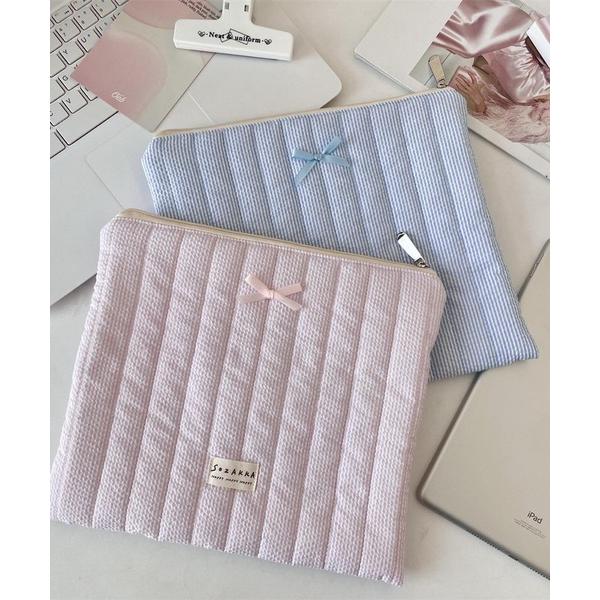 『タイムセール実施中』ZOZO問い合わせ番号:99014384ショップ:VIBGYOR，ヴィブジョーブランド:VIBGYOR，ヴィブジョー商品名:Mignonjour/キルティングタブレットケース M2837カテゴリ:PC・スマホグッズ/家...