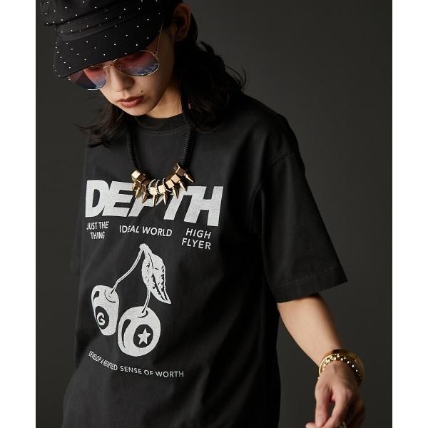 参考価格：4，390円発売時期：2025年03月コンディション：B（目立つ使用感なし）使用感が少ない、または気にならないアイテム全体的：色あせ参考商品名：綿100％ピグメント染チェリープリントTシャツ＜大きいサイズ有＞GEVS.参考品番：D...