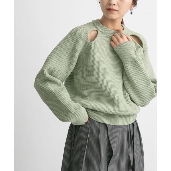 『セール実施中』参考価格：7，920円発売時期：2022年11月コンディション：C（やや使用感あり）使用感があり、やや気になる傷や汚れがあるアイテム内側：ほつれ参考商品名：ショルダーオープンニット参考品番：KB27-22Q370【商品に関す...