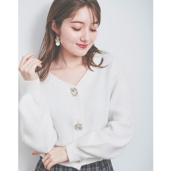 『セール実施中』参考価格：17，600円発売時期：2022年09月コンディション：D（傷・汚れあり）傷や汚れがあるが使用には問題ないアイテム全体的：汚れ、色あせ、毛玉参考商品名：2wayふわふわカーディガン参考品番：37221184400【...