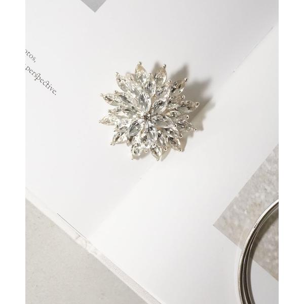 ZOZO問い合わせ番号:99179864ショップ:chuclla，チュクラブランド:chuclla，チュクラ商品名:フラワーモチーフブローチ cha25a015カテゴリ:アクセサリー>ブローチ/コサージュブランド品番:cha25a01...