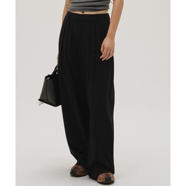 ZOZO問い合わせ番号:99180192ショップ:TODAYFUL，トゥデイフルブランド:TODAYFUL，トゥデイフル商品名:Dry Touch Tuck Trousersカテゴリ:パンツ>その他パンツブランド品番:12610705...