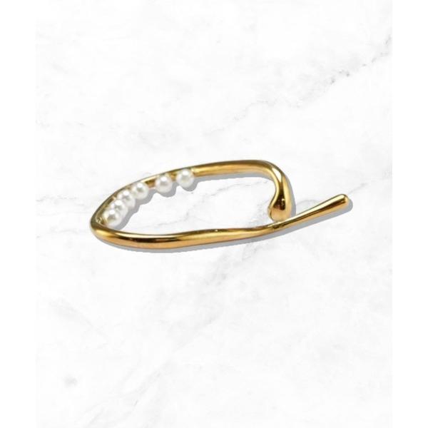 『タイムセール実施中』ZOZO問い合わせ番号:99180508ショップ:Newport，ニューポートブランド:Newport，ニューポート商品名:ステンレス製イヤーカフ(右耳用) 樹脂パール付 ゴールドカテゴリ:アクセサリー>イヤーカ...