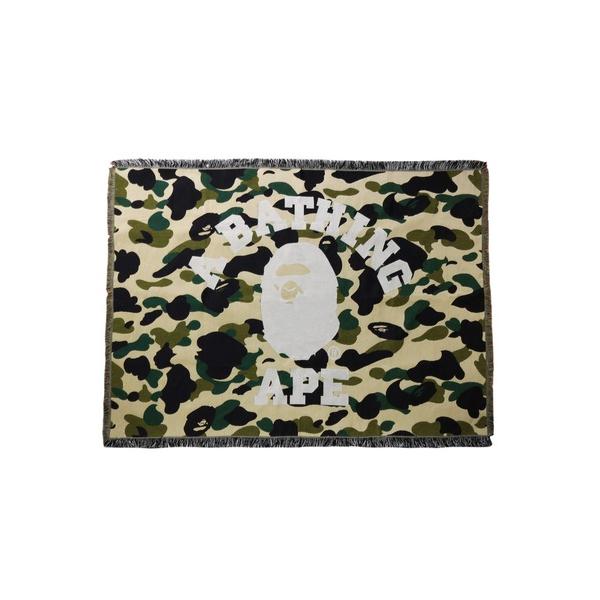 ZOZO問い合わせ番号:99181893ショップ:A BATHING APE，ア ベイシング エイプブランド:A BATHING APE，アベイシングエイプ商品名:1ST CAMO JACQUARD BLANKETカテゴリ:インテリア&gt...