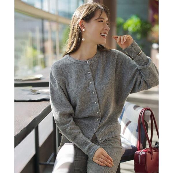 『セール実施中』ZOZO問い合わせ番号:99248978ショップ:UNFILO，アンフィーロブランド:UNFILO，アンフィーロ商品名:【前後着用 可能】ふわふわニット 2WAY パールボタンカーディガンカテゴリ:トップス>カーディガ...