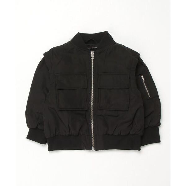 『セール実施中』参考価格：7，700円発売時期：2023年08月コンディション：C（やや使用感あり）使用感があり、やや気になる傷や汚れがあるアイテム全体的：毛玉参考商品名：2WAY ビッグポケット MA-1 100cm-130cm参考品番：...