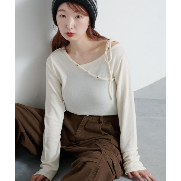 『セール実施中』ZOZO問い合わせ番号:99384248ショップ:Kastane，カスタネブランド:Kastane，カスタネ商品名:【新色追加/4色展開】スタッズデザイントップスカテゴリ:トップス>Tシャツ/カットソーブランド品番:K...