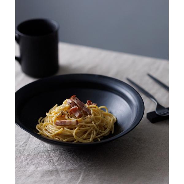 ZOZO問い合わせ番号:99416278ショップ:kuros'，クロスブランド:kuros'，クロス商品名:【kuros'オリジナル】美濃焼 鉢 22cm 黒 箱入りカテゴリ:食器/キッチン>食器ブランド品番:8527420素材:磁器...