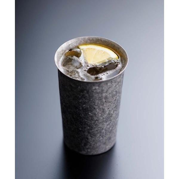 ZOZO問い合わせ番号:99416312ショップ:kuros'，クロスブランド:kuros'，クロス商品名:【kuros'オリジナル】チタン二重タンブラー 窯創り 広口小 シルバー 300ml 桐箱入りカテゴリ:食器/キッチン>グラス...