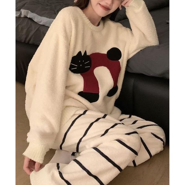 『セール実施中』ZOZO問い合わせ番号:99452637ショップ:FRP，エフアールピーブランド:MAISON DE THERESE，メゾン ド テレーズ，FRP，エフアールピー商品名:コーラルフリース ルームウェア セットカテゴリ:ルーム...