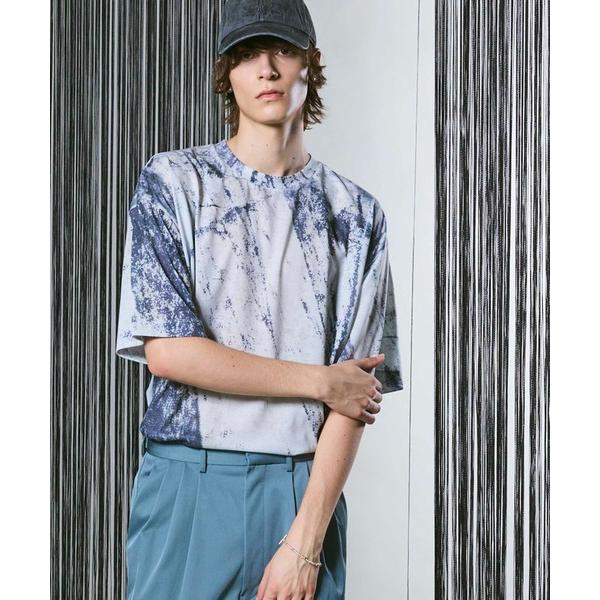 『セール実施中』参考価格：9，900円発売時期：2024年06月コンディション：C（やや使用感あり）使用感があり、やや気になる傷や汚れがあるアイテム全体的：色あせ参考商品名：《UNISEX》Abstract Prime-Over Crew ...