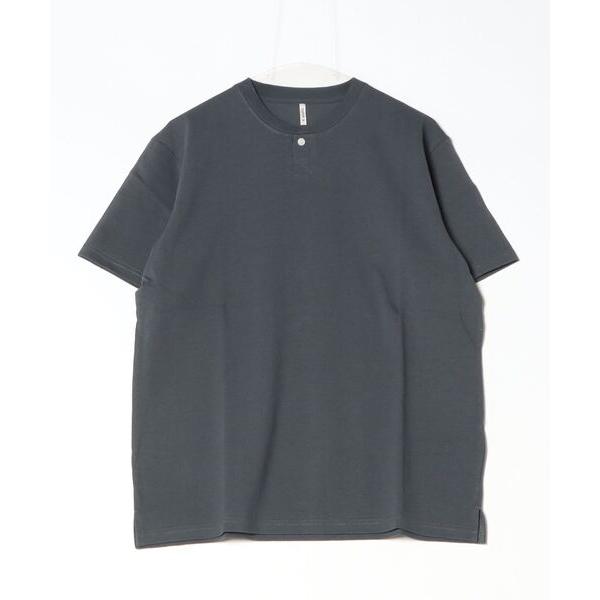 参考価格：7，700円発売時期：2024年06月コンディション：B（目立つ使用感なし）使用感が少ない、または気にならないアイテム首周り・袖口・脇：色あせ参考商品名：8oz HEAVY WEIGHT BASIC SIZE HENLEY TEE...