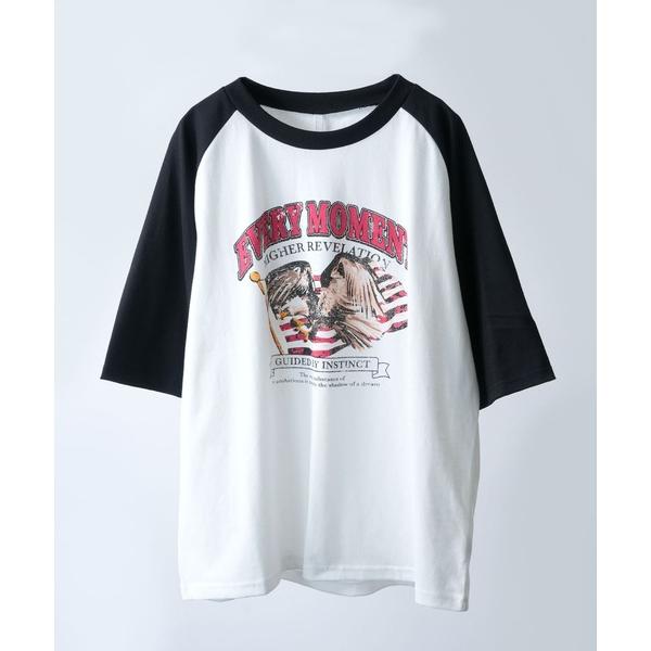 『セール実施中』参考価格：4，400円発売時期：2024年04月コンディション：B（目立つ使用感なし）使用感が少ない、または気にならないアイテム後身頃：毛玉参考商品名：oversize raglan sleeve print  T-shir...