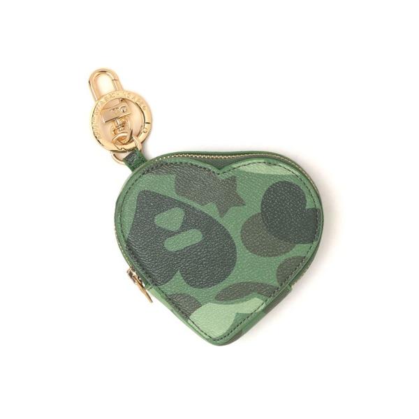 ZOZO問い合わせ番号:99583555ショップ:A BATHING APE，ア ベイシング エイプブランド:A BATHING APE，アベイシングエイプ商品名:CAMO HEART COINS BAGカテゴリ:財布/小物>コインケ...