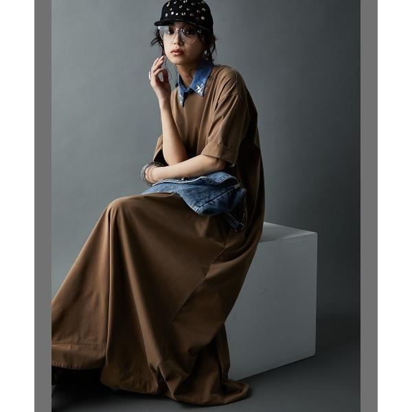 『セール実施中』参考価格：5，490円発売時期：2025年04月コンディション：B（目立つ使用感なし）使用感が少ない、または気にならないアイテム全体的：保管上のにおいがします。参考商品名：接触冷感ピグメント染カットソーマキシワンピース＜大き...