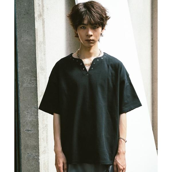 『セール実施中』参考価格：6，600円発売時期：2024年06月コンディション：B（目立つ使用感なし）使用感が少ない、または気にならないアイテム首周り：色あせ参考商品名：ヘビーオンスネックカッティングカットソー参考品番：2406-VED-C...