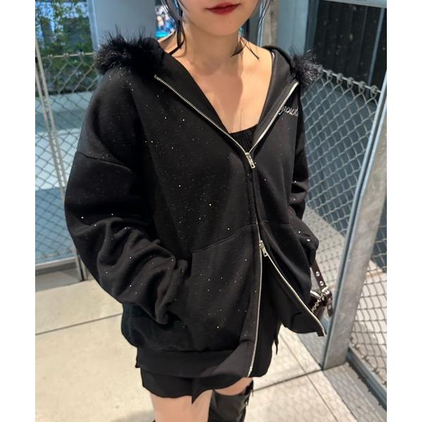 ZOZO問い合わせ番号:99660976ショップ:RMAF，リマインドミーアンドフォーエバーブランド:continuer de NICE CLAUP，コンティニューデナイスクラップ商品名:ラメキラキラファーパーカーカテゴリ:トップス>...