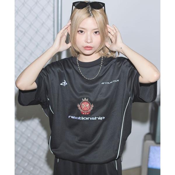 『セール実施中』参考価格：4，400円発売時期：2025年04月コンディション：A（使用感なし）数回使用した程度で使用感が感じられないアイテム参考商品名：オーバーサイズドローコードハーフスリーブゲームスウェット Tシャツ【UNISEX】参考...