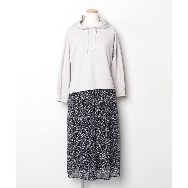 『セール実施中』参考価格：11，000円発売時期：2021年09月コンディション：B（目立つ使用感なし）使用感が少ない、または気にならないアイテム全体的：汚れ参考商品名：【2SET】ドルマンフーディー×フレアパンツ セットアップ参考品番：O...