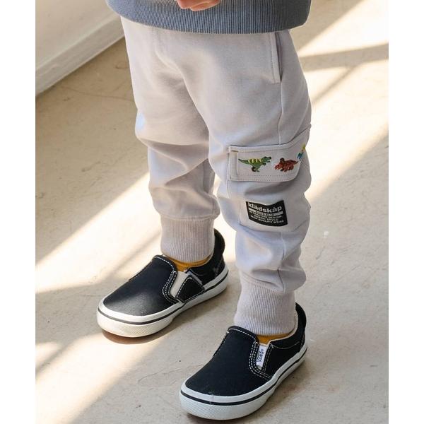 『セール実施中』ZOZO問い合わせ番号:99730872ショップ:NARUMIYA ONLINE，ナルミヤ オンラインブランド:kladskap，クレードスコープ商品名:恐竜刺しゅう裾リブカーゴパンツカテゴリ:パンツ>その他パンツブラ...