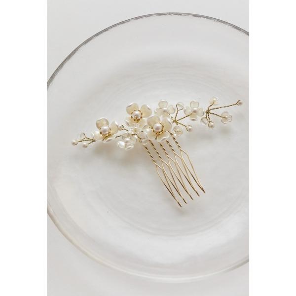 ZOZO問い合わせ番号:99731848ショップ:bflat，ビーフラットブランド:niana，ニアナ商品名:パールフラワーコーム ヘアアクセサリー ゴールド シルバー 結婚式 二次会 成人式 同窓会 お呼ばれ オケージョン ウェディング ...