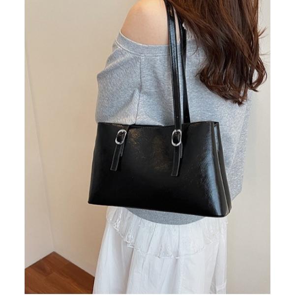 『タイムセール実施中』ZOZO問い合わせ番号:99732444ショップ:Port，ポートブランド:Jelly moo，ジェリームー商品名:【 Jelly moo / ジェリームー 】 ノワールバックル ショルダーバッグカテゴリ:バッグ&gt...