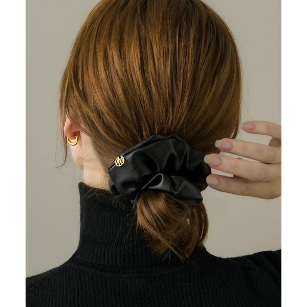 ZOZO問い合わせ番号:99860949ショップ:euphoria，ユーフォリアブランド:muku，ムク商品名:CHOUCHOU/LEATHERカテゴリ:ヘアアクセサリー>シュシュブランド品番:302254-106-061素材:合成皮...