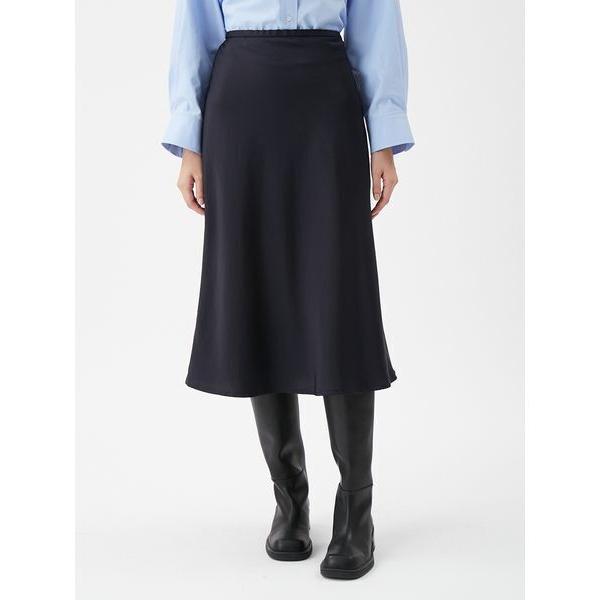 ZOZO問い合わせ番号:99898898ショップ:Mila Owen，ミラ オーウェンブランド:Mila Owen，ミラオーウェン商品名:クワットサテンナロースカートカテゴリ:スカート>スカートブランド品番:09WFS261928素材...