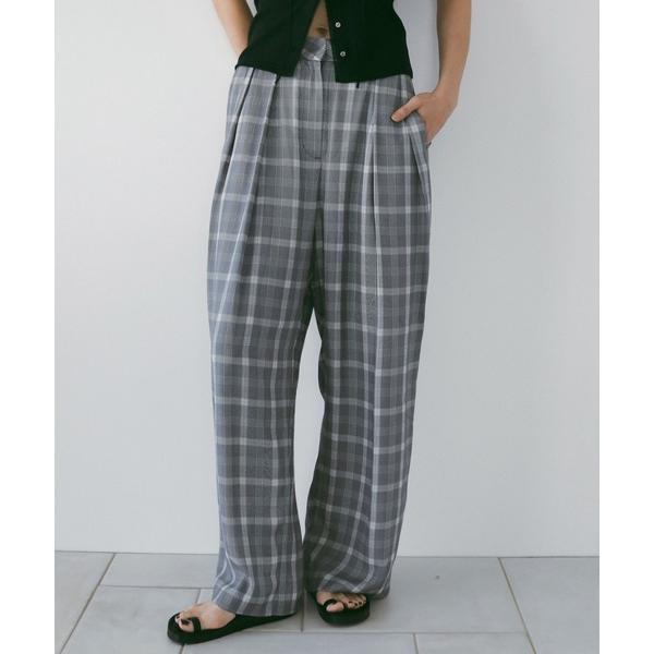 ZOZO問い合わせ番号:100064160ショップ:anuke，アンヌークブランド:anuke，アンヌーク商品名:Check Daubletuck Pantsカテゴリ:パンツ>その他パンツブランド品番:62610702素材:【表地】レ...