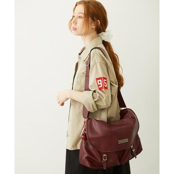 ZOZO問い合わせ番号:100138304ショップ:MILKFED.，ミルクフェドブランド:MILKFED.，ミルクフェド商品名:BAR LOGO MESSENGER BAGカテゴリ:バッグ>ショルダーバッグブランド品番:103261...