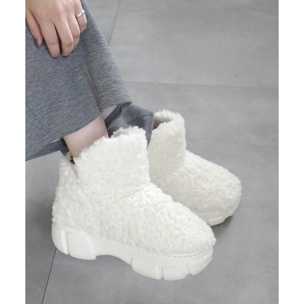 ZOZO問い合わせ番号:100138860ショップ:AmiAmi，アミアミブランド:AmiAmi，アミアミ商品名:【軽量・厚底】もこもこボアショートムートンカテゴリ:シューズ>ブーツブランド品番:CN202素材:ボア EVA原産国:中...