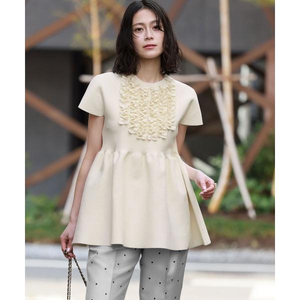 『セール実施中』参考価格：8，900円発売時期：2024年04月コンディション：A（使用感なし）数回使用した程度で使用感が感じられないアイテム参考商品名：フロントフリルペプラム半袖ニットプルオーバー参考品番：ef-fu-591【商品に関する...