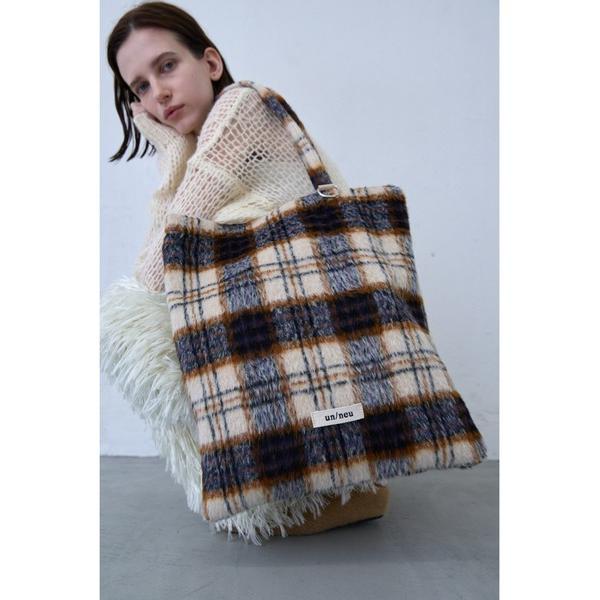 ZOZO問い合わせ番号:100381579ショップ:Avenue，アヴェニューブランド:un/neu，アンノイ商品名:シャギーチェック / レオパードトートバッグ / A4、14インチのPC収納可能カテゴリ:バッグ>トートバッグブラン...