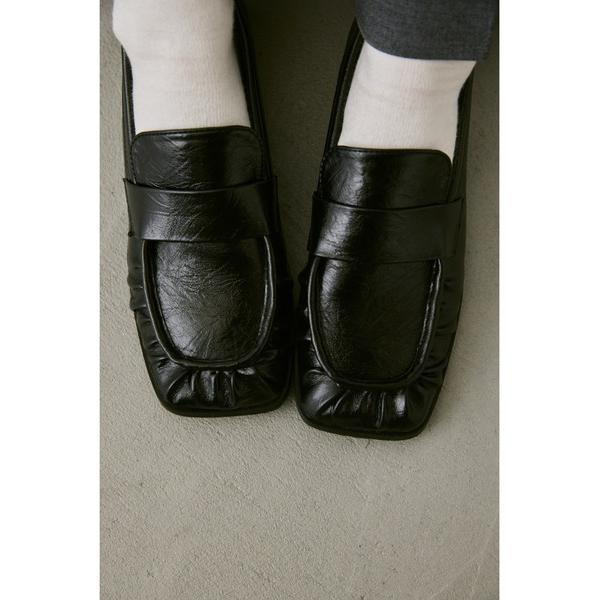 ZOZO問い合わせ番号:100381589ショップ:Avenue，アヴェニューブランド:un/neu，アンノイ商品名:ギャザースクエアシンプルローファー / 軽量カテゴリ:シューズ>ローファーブランド品番:304255-101-001...