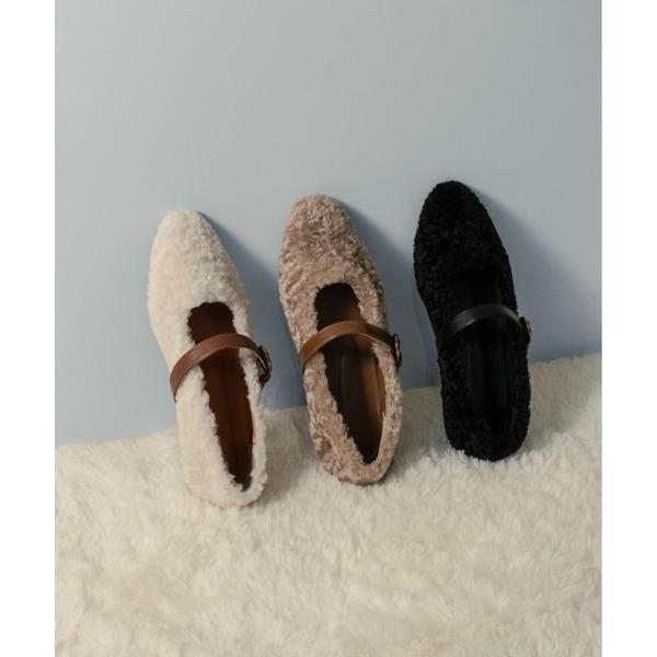 『タイムセール実施中』ZOZO問い合わせ番号:100487670ショップ:by muni:r，バイ ムニールブランド:on:nue，オンニュ商品名:【on:nue】[3色展開/5サイズ展開] ベルトアクセントファーフラットパンプスカテゴリ:...